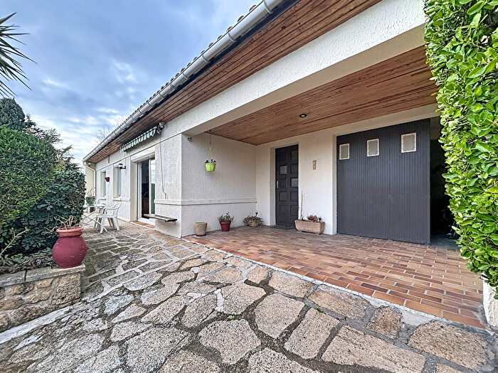 Maison à vendre - Salon-de-Provence, Touret, Route dEyguières - 4 pièces - 3 chambres