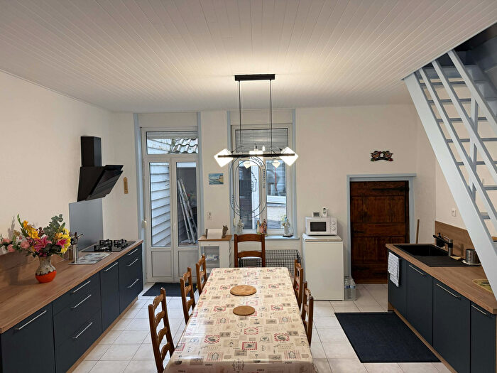 Maison à vendre - Bergues - 5 pièces - 4 chambres