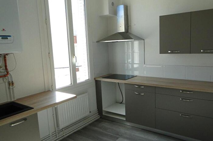 Appartement à louer - Clermont-Ferrand, Delille, Cathédrale, La Gare - 2 pièces - 1 chambre