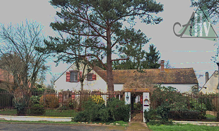 Maison à vendre - Villeneuve-les-Bordes - 7 pièces - 4 chambres