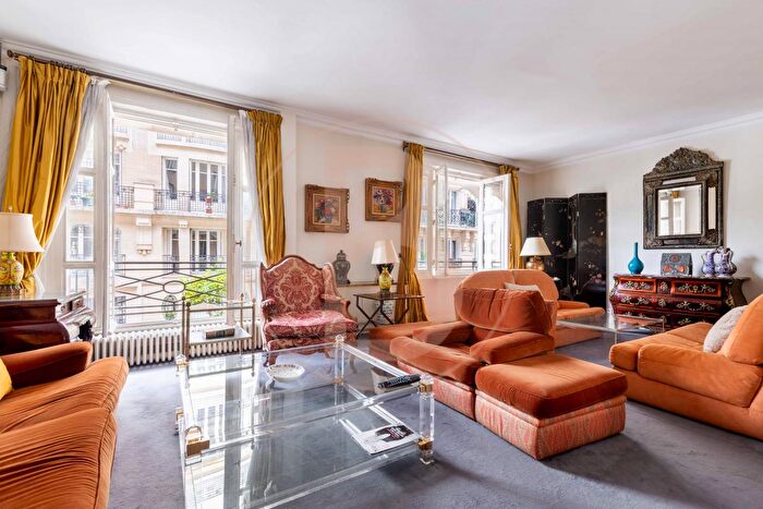 Appartement à vendre - Neuilly-sur-Seine, Charles Laffitte - 4 pièces - 2 chambres