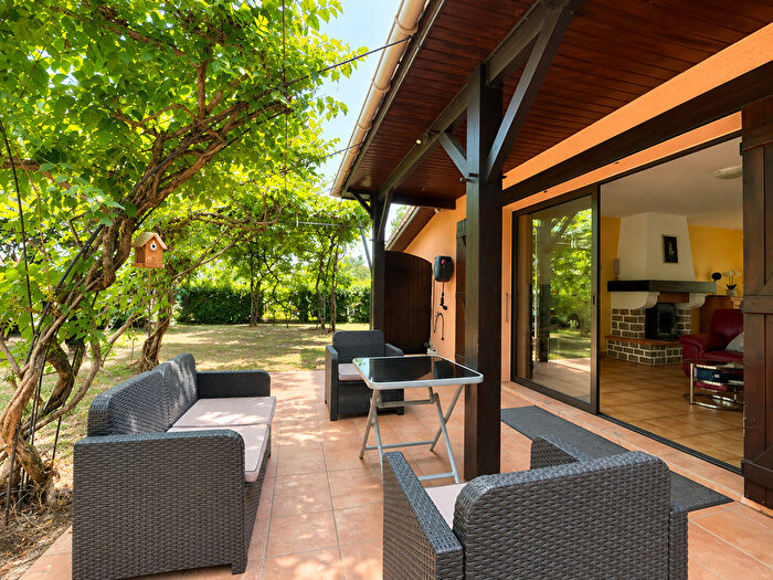 Maison 4 pièces à Loupes, à vendre