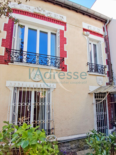 Suresnes, Plateau Ouest : Maison 6 pièces à vendre