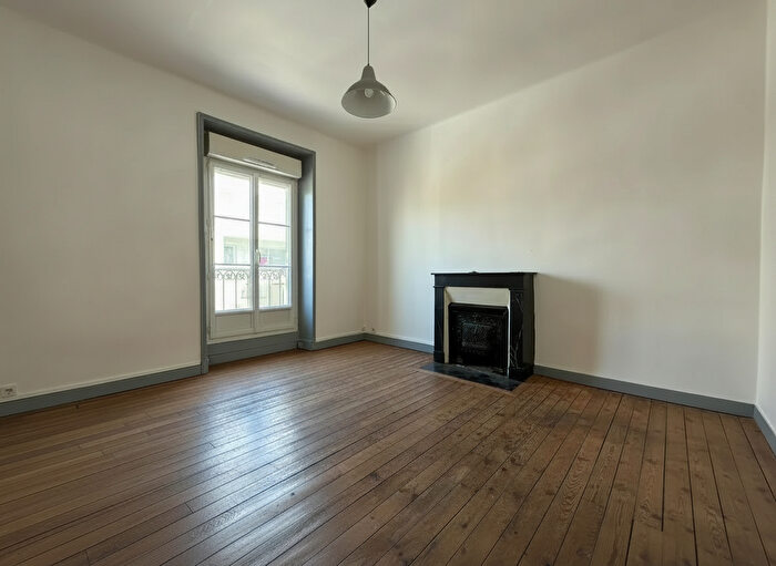 Appartement 1 pièce à vendre à Nantes, Saint-Clément, Jardin des plantes, Caserne Lamoricière