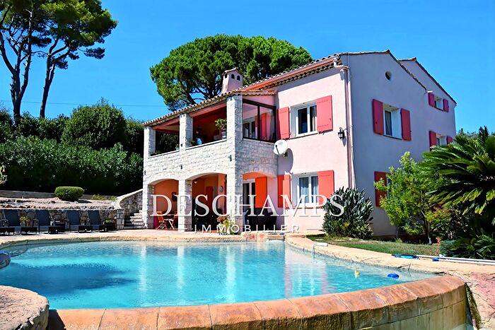 Maison 8 pièces à vendre à Antibes, Antibes-les-Pins, Trianon, Le Fournel, Peyregoue