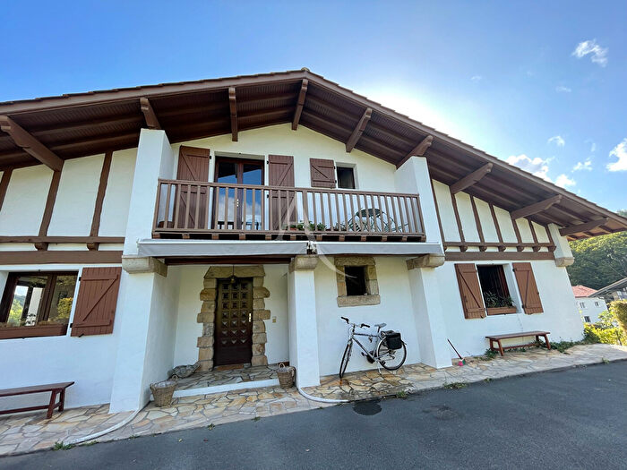 Appartement à louer - Urrugne - 4 pièces - 3 chambres