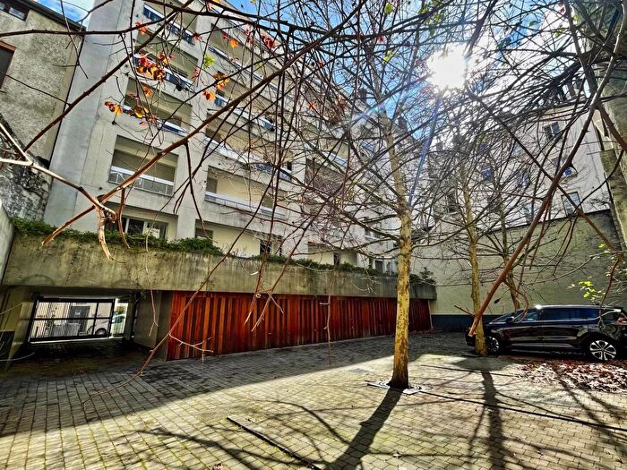 Championnet-Caserne de Bonne, Grenoble - Appartement 3 pièces à louer