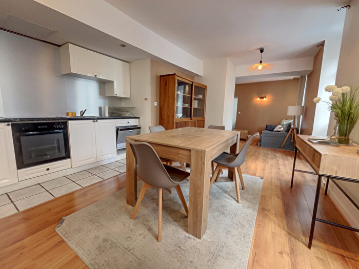 Appartement à vendre - Aix-les-Bains, Centre-ville - 2 pièces - 1 chambre