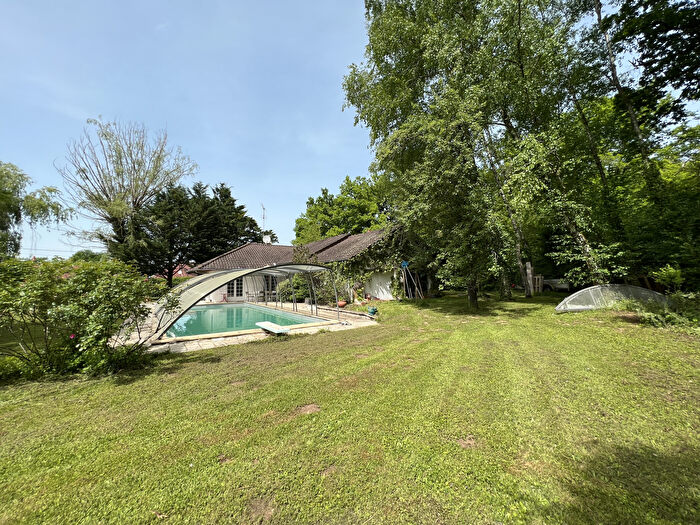 Maison à vendre - La Vendue-Mignot - 6 pièces - 4 chambres