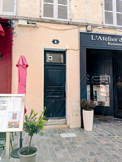 Fontainebleau, Centre-ville : Appartement 2 pièces à vendre