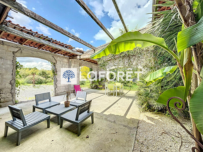 Maison à vendre - La Petite-Boissière - 7 pièces - 6 chambres