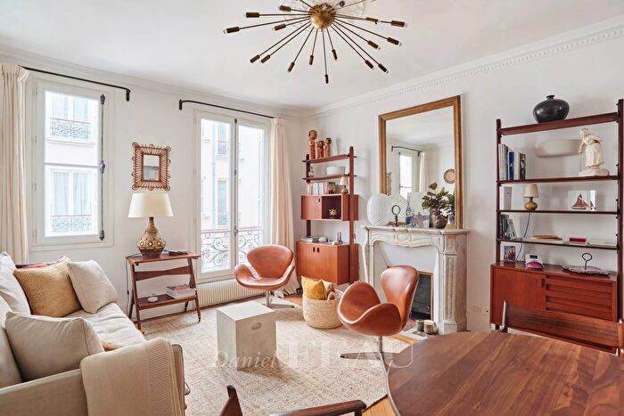 Appartement à vendre - Paris e , Champ de Mars - 3 pièces - 2 chambres