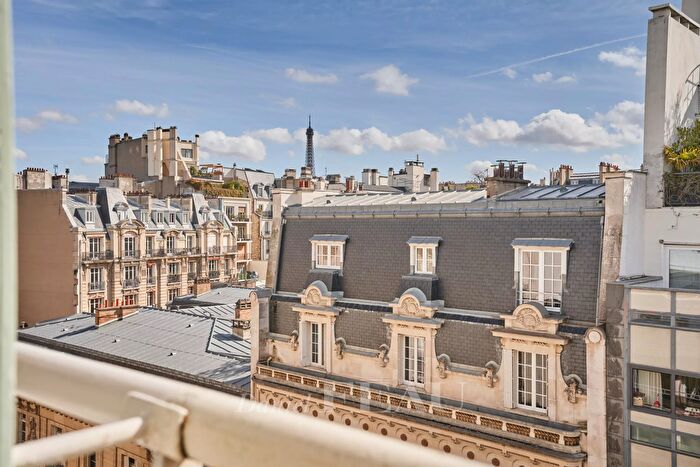 Appartement 3 pièces à Paris 16ème, Muette-Nord, Trocadéro, à vendre
