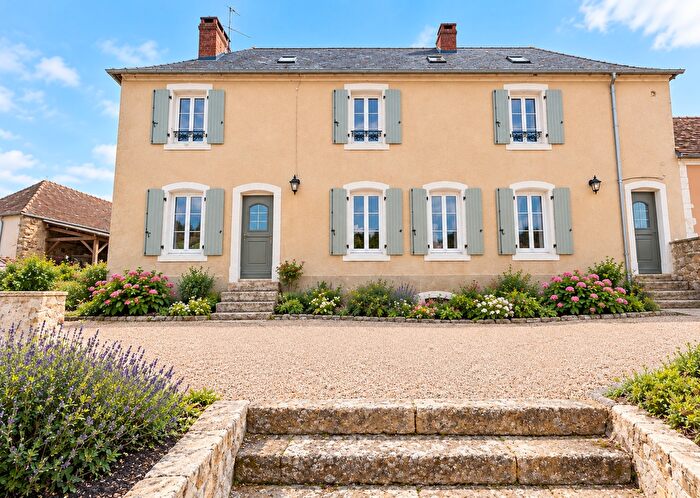 Maison 8 pièces à vendre à Sceaux-sur-Huisne