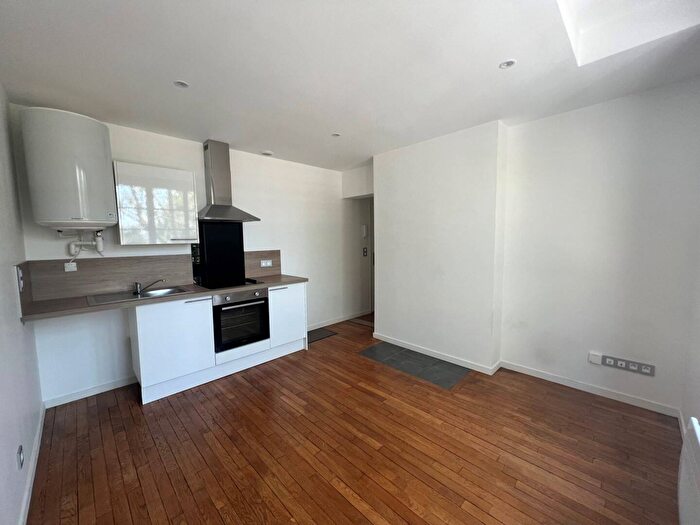 Appartement à louer - Centre Ville, Amiens - 2 pièces - 1 chambre