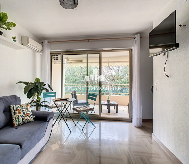 Appartement à louer - Cannes, Californie Pezou - 1 pièce