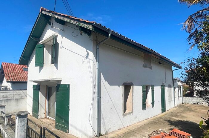 Maison à vendre - Boucau - 6 pièces - 4 chambres