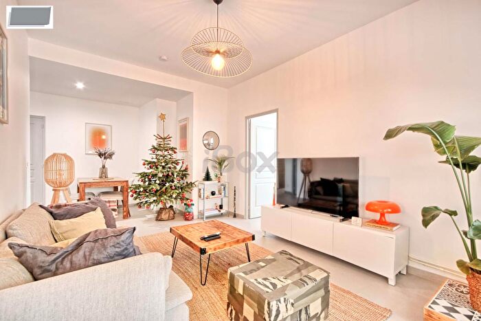 Appartement à louer - Toulon, Saint-Roch - 3 pièces - 2 chambres