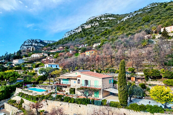 Maison à vendre - Saint-Jeannet - 8 pièces - 5 chambres