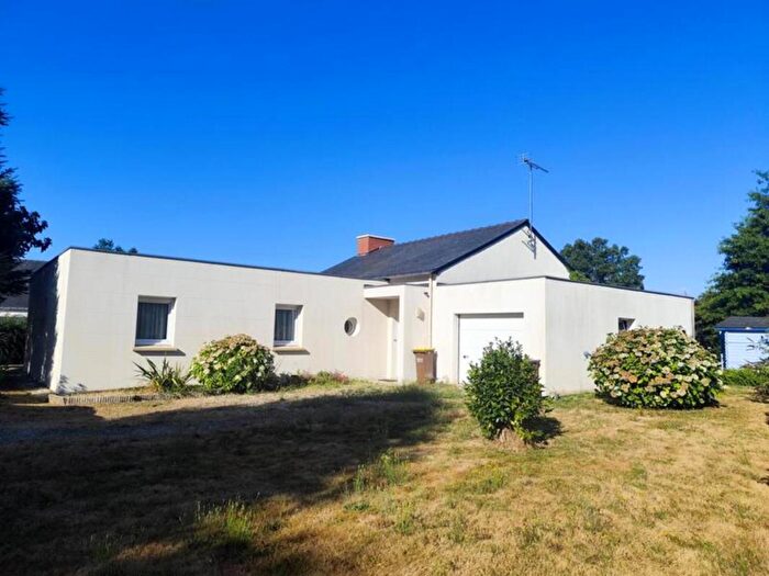 Maison 5 pièces à Peillac, à vendre