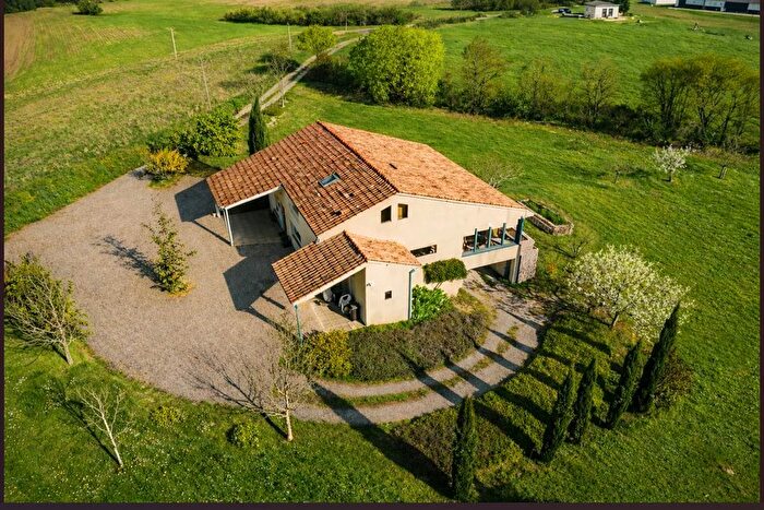 Maison à vendre - Montaigu-de-Quercy - 6 pièces - 3 chambres