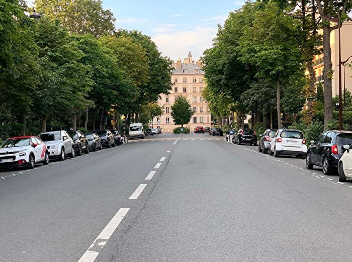 Appartement à vendre - Paris e , Porte de Clichy - 5 pièces - 4 chambres