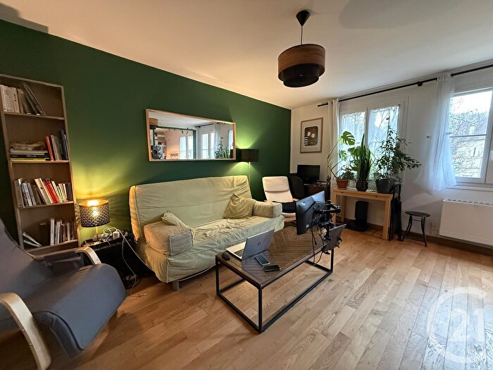 Appartement à louer - Chartres, Centre-ville - 3 pièces - 2 chambres