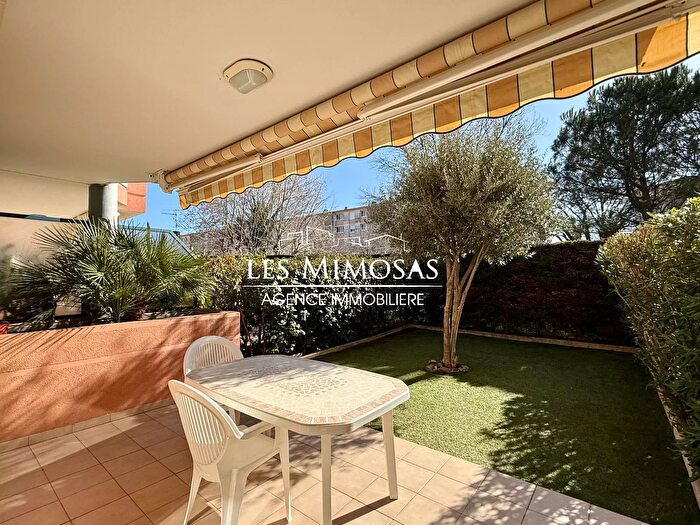 Appartement à vendre - Fréjus, Centre-ville - 3 pièces - 2 chambres