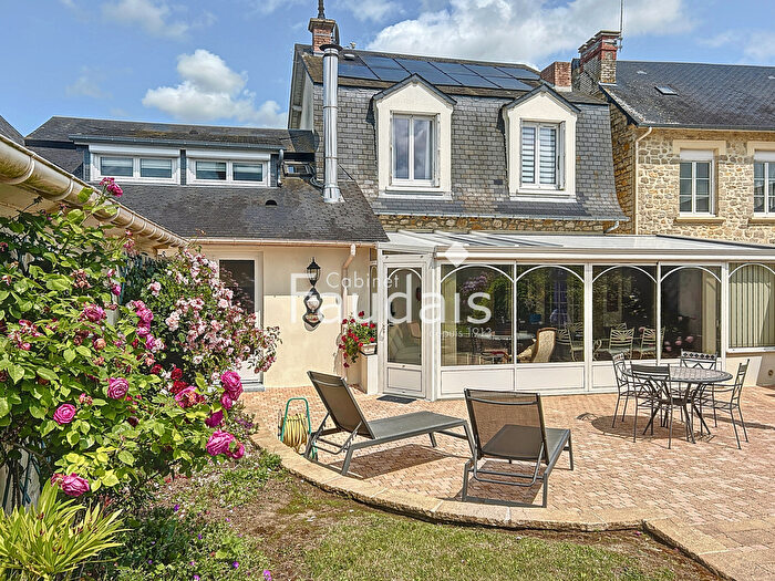 Maison à vendre - Isigny-sur-Mer - 7 pièces - 4 chambres