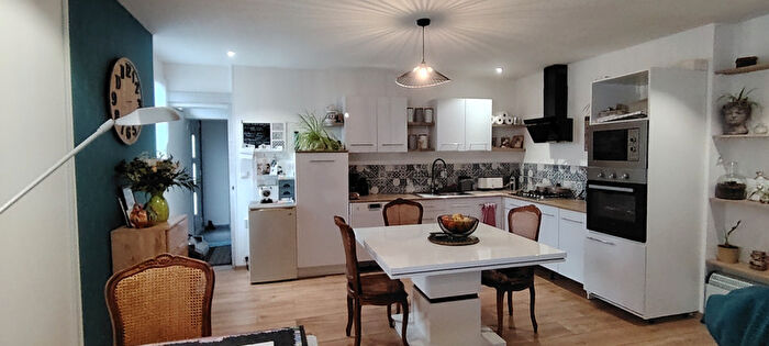 Maison à vendre - Saint-Généroux - 10 pièces - 5 chambres