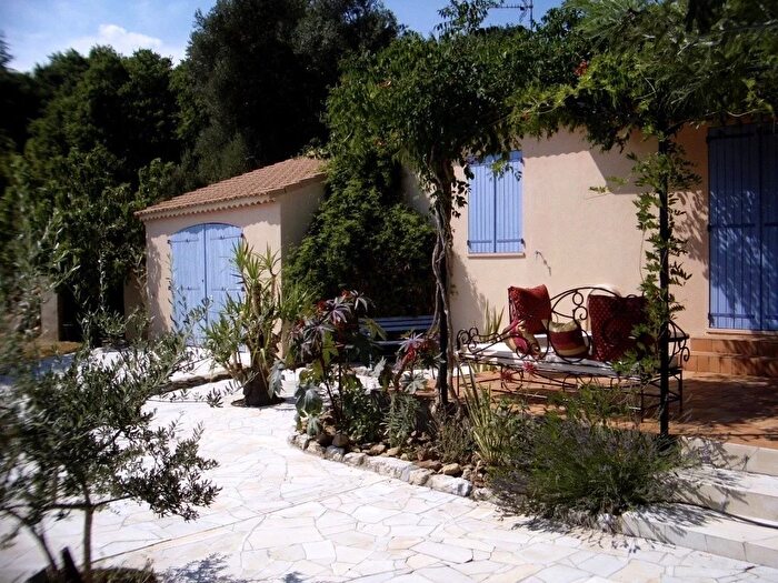 Maison à vendre - Uzès - 5 pièces - 3 chambres