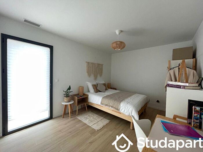 Appartement à louer - Capeyron-La Forêt, Mérignac - 1 pièce - 1 chambre