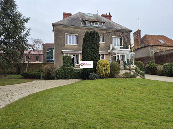 Maison à vendre - Le Mêle-sur-Sarthe - 8 pièces - 7 chambres