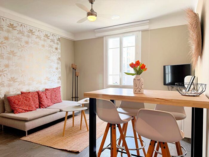 Appartement 2 pièces à Cannes, Centre-ville, à vendre
