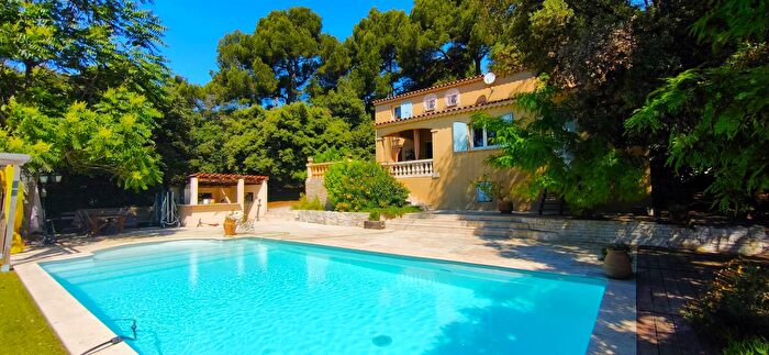 Marseille 11ème, Saint-Menet : Maison 5 pièces à vendre