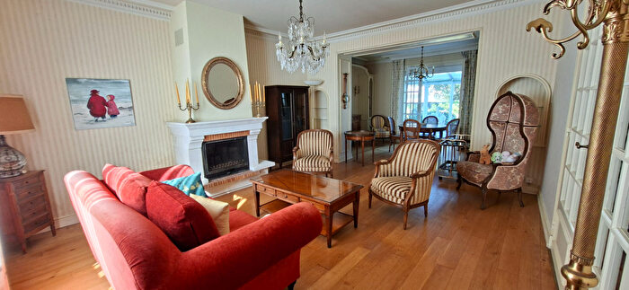 Maison à vendre - Guipavas, Centre-ville - 7 pièces - 5 chambres