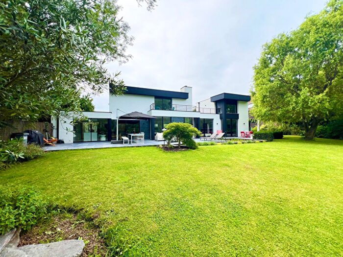 Maison à vendre - Genech - 9 pièces - 5 chambres