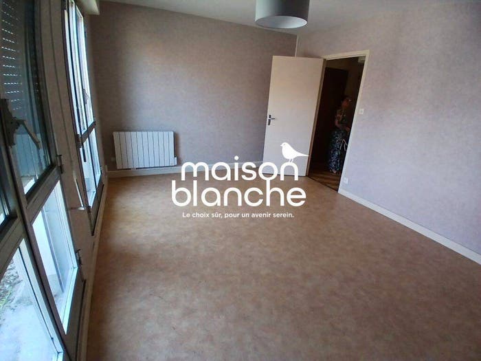 La Mairie, Parthenay - Appartement 2 pièces à louer