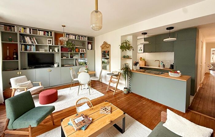 Appartement à vendre - Puteaux, Vieux Puteaux - 3 pièces - 1 chambre