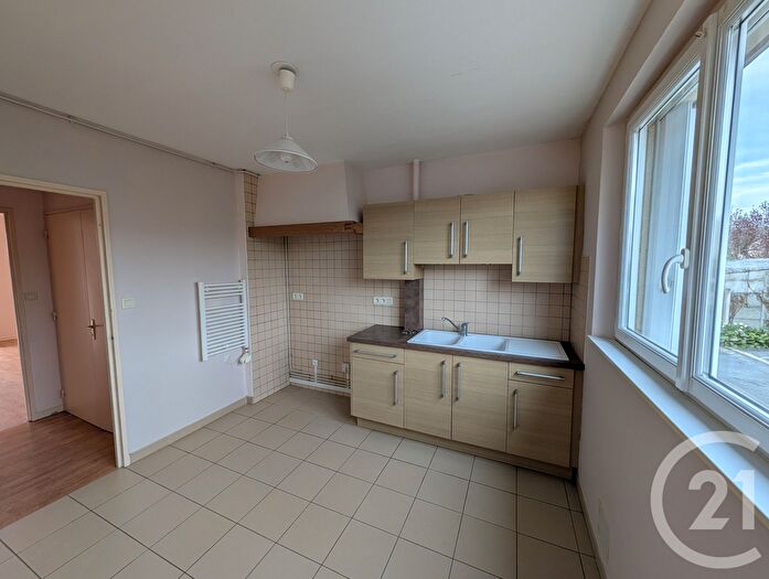 Appartement à louer - Châteauroux, Cré, La Loge, Les Grands Champs, Les Méraudes, Touvent - 4 pièces - 3 chambres