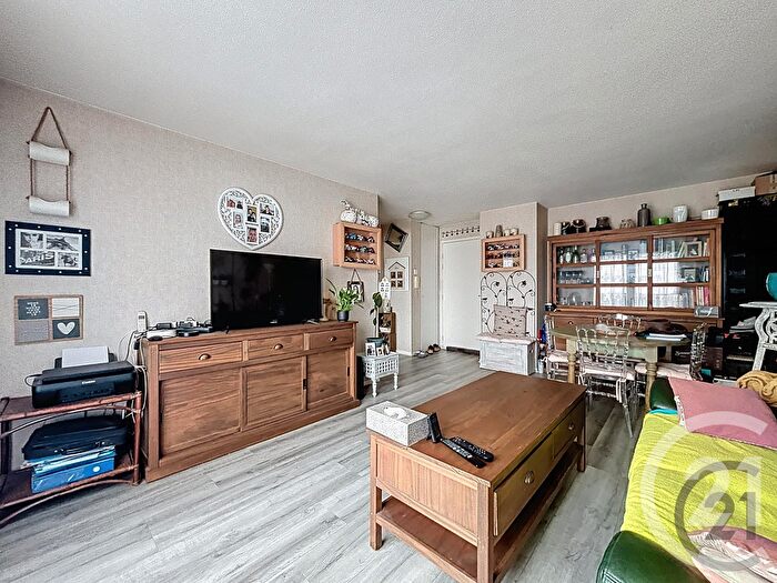 Appartement à vendre - Sainte-Geneviève-des-Bois, Les Aunettes - 2 pièces - 1 chambre