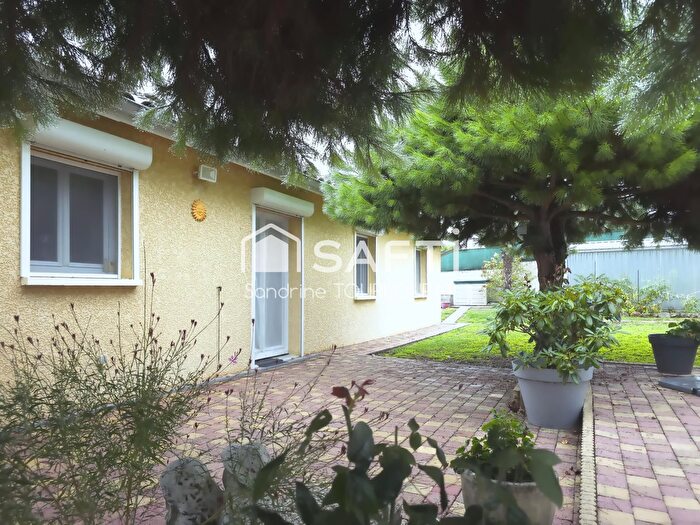 Maison à vendre - Montalieu-Vercieu - 6 pièces - 5 chambres