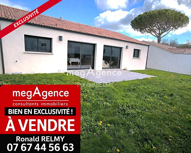 Maison à vendre - Aizenay - 5 pièces - 4 chambres