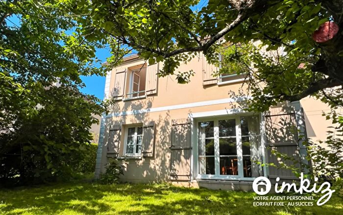 Gournay-sur-Marne : Maison 6 pièces à vendre