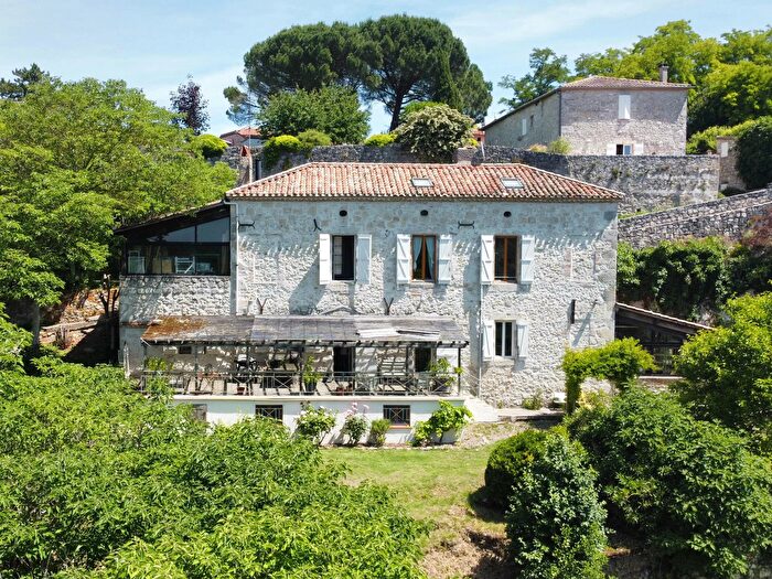 Maison 8 pièces à Nérac, à vendre