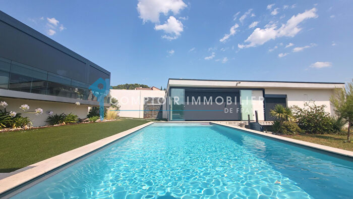 Maison à vendre - Saint-Privat-des-Vieux - 6 pièces - 4 chambres