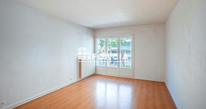 Appartement 2 pièces à vendre à Maurepas, Centre-ville, Malmedonne