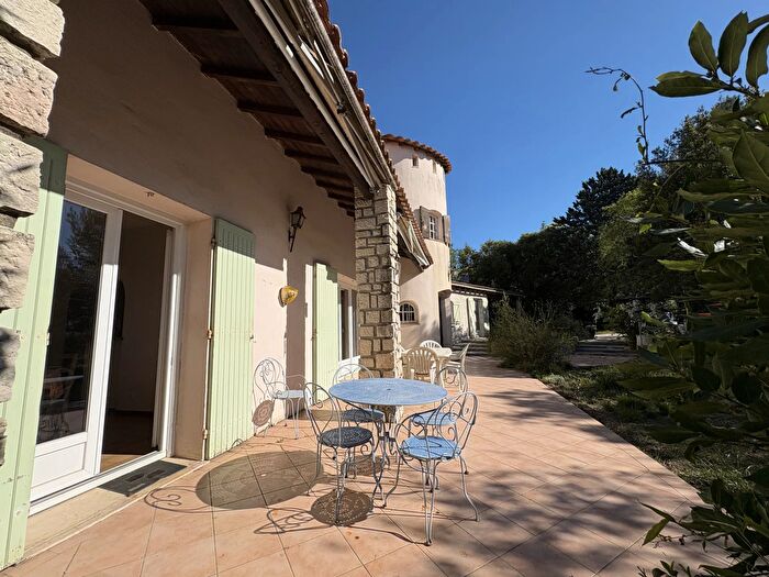 Nîmes, Terres de Rouvière, LEau Bouillie : Maison 5 pièces à vendre