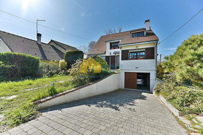 Maison à vendre - Morsang-sur-Orge, Curie - 7 pièces - 4 chambres