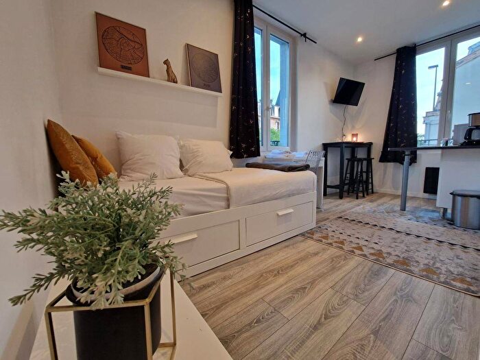 Appartement à louer - Cernay Jamin-Jean Jaurès-Epinettes, Reims - 1 pièce